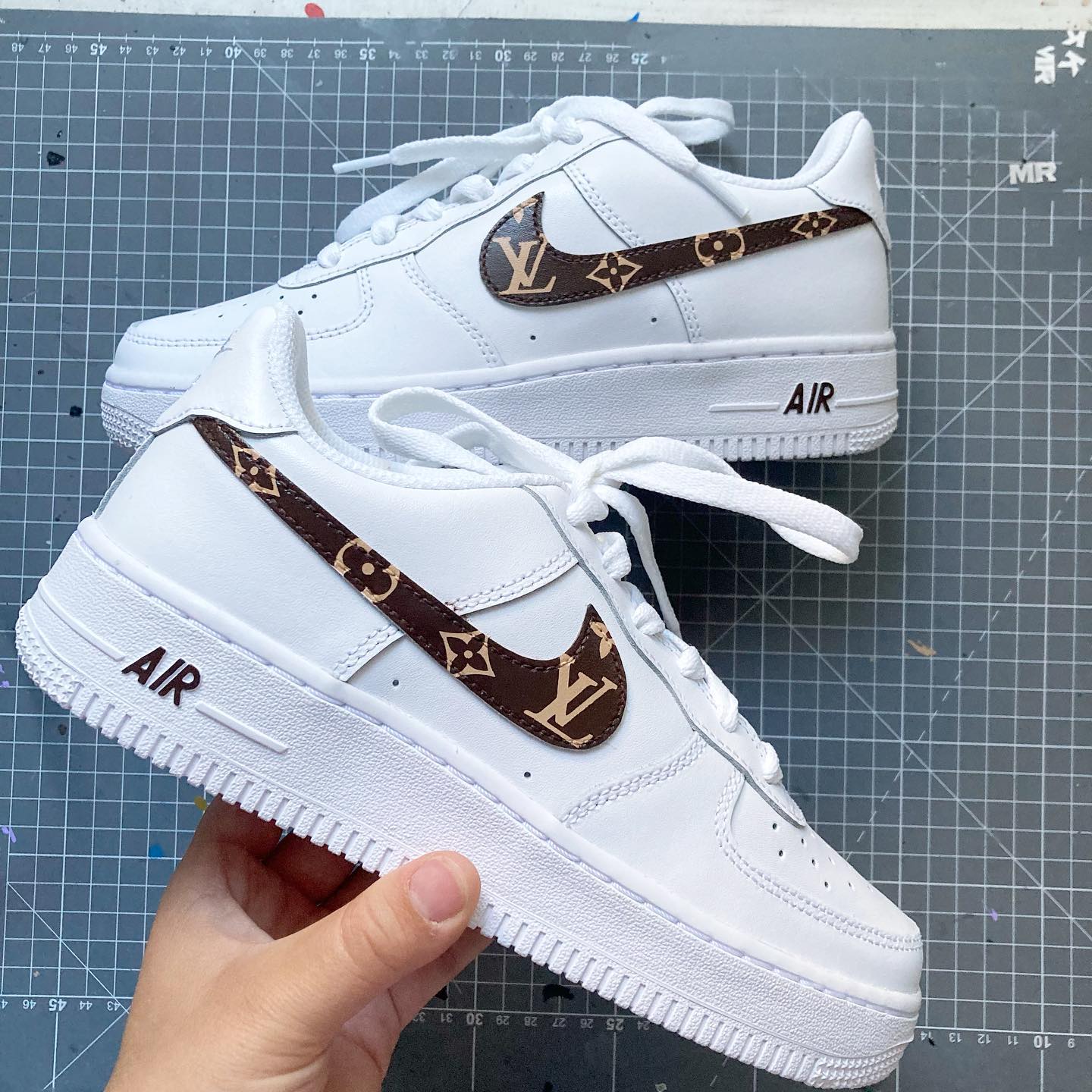 Custom Air Force 1 Brown LV – oicustom