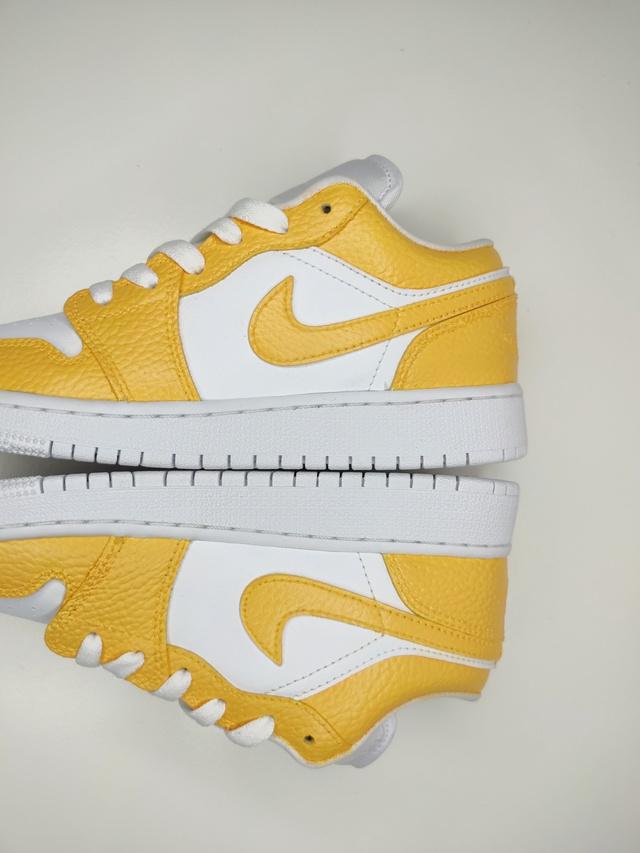 Custom Air Jordan 1 Low Yolk – oicustom