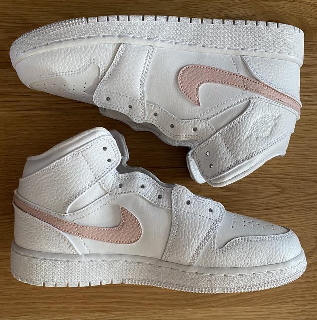 Custom Air Jordan 1 Mid White Pink Swoosh – oicustom