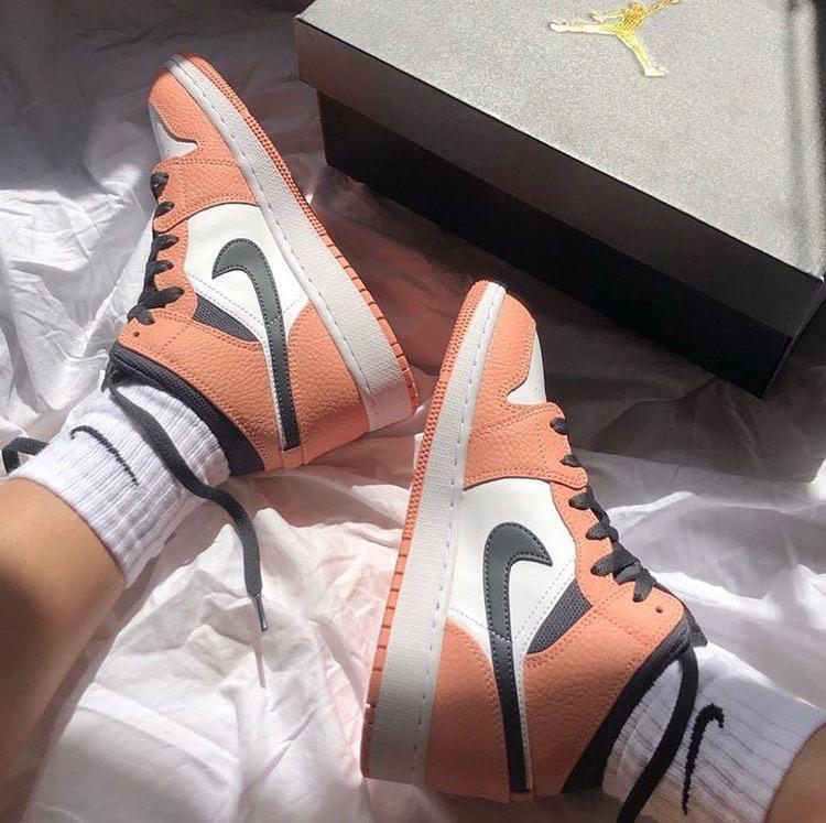 Custom Air Jordan 1 Pink – oicustom