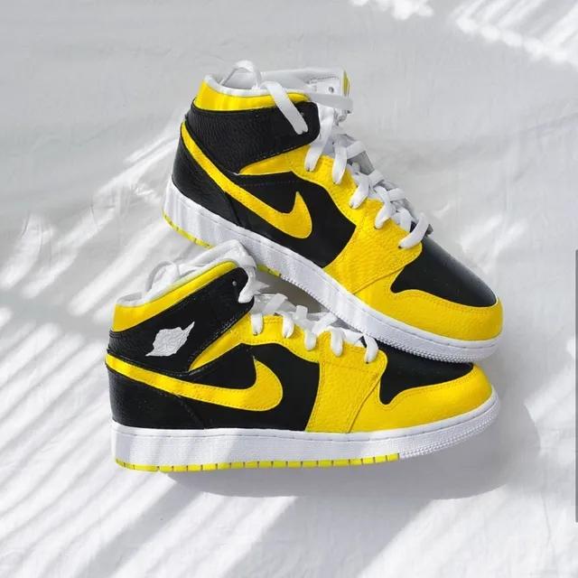 Custom Air Jordan 1 Yellow Swoosh Sneakers – oicustom